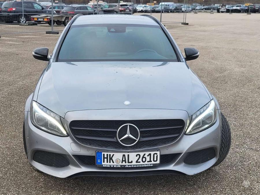 Pelēks Mercedes-Benz c-220 2015 Marijampole, ar dzinēja tilpumu 2.20 L un nobraukumu 258 tūkst. km par 11450 €, foto 1 vietnē AUTOMOTO.COM.LV