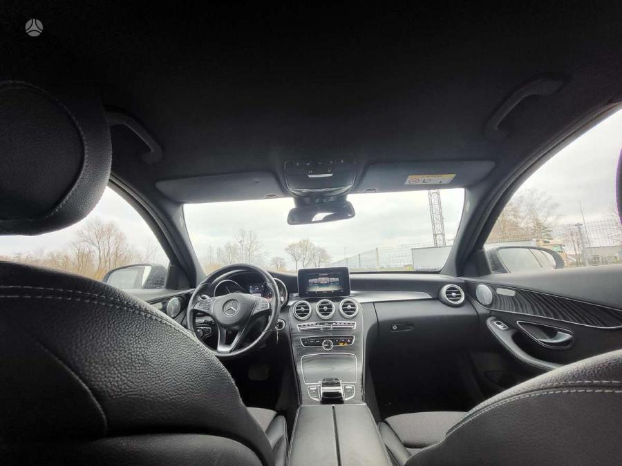 Pelēks Mercedes-Benz c-220 2015 Marijampole, ar dzinēja tilpumu 2.20 L un nobraukumu 258 tūkst. km par 11450 €, foto 5 vietnē AUTOMOTO.COM.LV