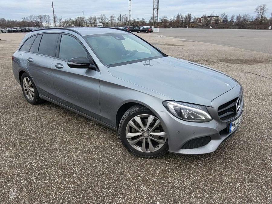 Pelēks Mercedes-Benz c-220 2015 Marijampole, ar dzinēja tilpumu 2.20 L un nobraukumu 258 tūkst. km par 11450 €, foto 14 vietnē AUTOMOTO.COM.LV