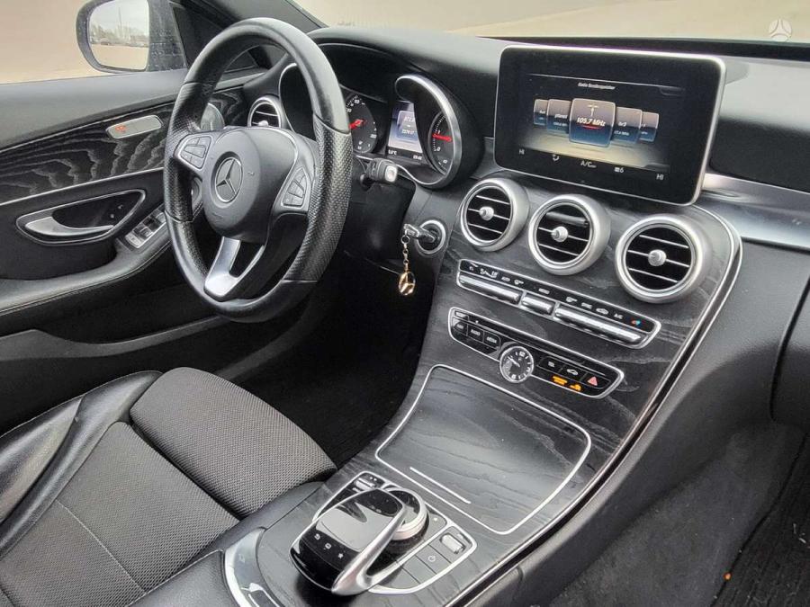 Pelēks Mercedes-Benz c-220 2015 Marijampole, ar dzinēja tilpumu 2.20 L un nobraukumu 258 tūkst. km par 11450 €, foto 17 vietnē AUTOMOTO.COM.LV