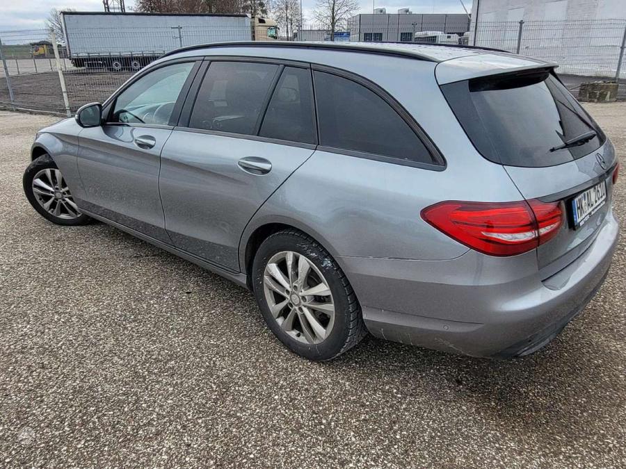 Pelēks Mercedes-Benz c-220 2015 Marijampole, ar dzinēja tilpumu 2.20 L un nobraukumu 258 tūkst. km par 11450 €, foto 18 vietnē AUTOMOTO.COM.LV