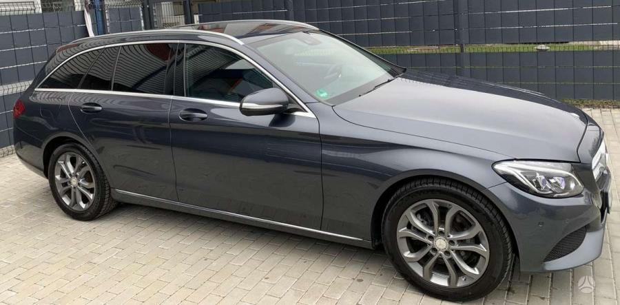 Grey Mercedes-Benz c-220 2015 in Marijampole, with an engine capacity of 2.14 L and mileage of 243 thousand km for 11999 €, photo 5 on AUTOMOTO.COM.LV