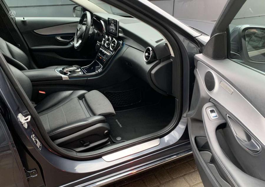 Grey Mercedes-Benz c-220 2015 in Marijampole, with an engine capacity of 2.14 L and mileage of 243 thousand km for 11999 €, photo 31 on AUTOMOTO.COM.LV