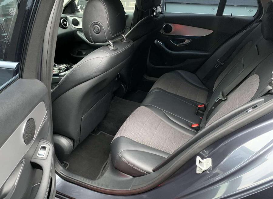Grey Mercedes-Benz c-220 2015 in Marijampole, with an engine capacity of 2.14 L and mileage of 243 thousand km for 11999 €, photo 34 on AUTOMOTO.COM.LV