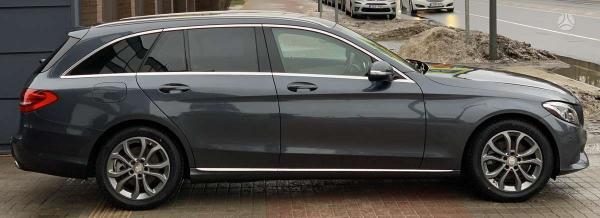 Grey Mercedes-Benz c-220 2015 in Marijampole, with an engine capacity of 2.14 L and mileage of 243 thousand km for 11999 €, photo 5 on AUTOMOTO.COM.LV