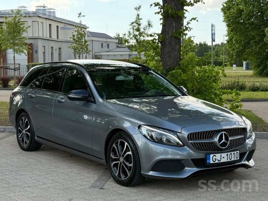 Pelēks Mercedes-Benz c-220 2015 Rīga, ar dzinēja tilpumu 2.20 L un nobraukumu 276 tūkst. km par 8990 €, foto 3 vietnē AUTOMOTO.COM.LV