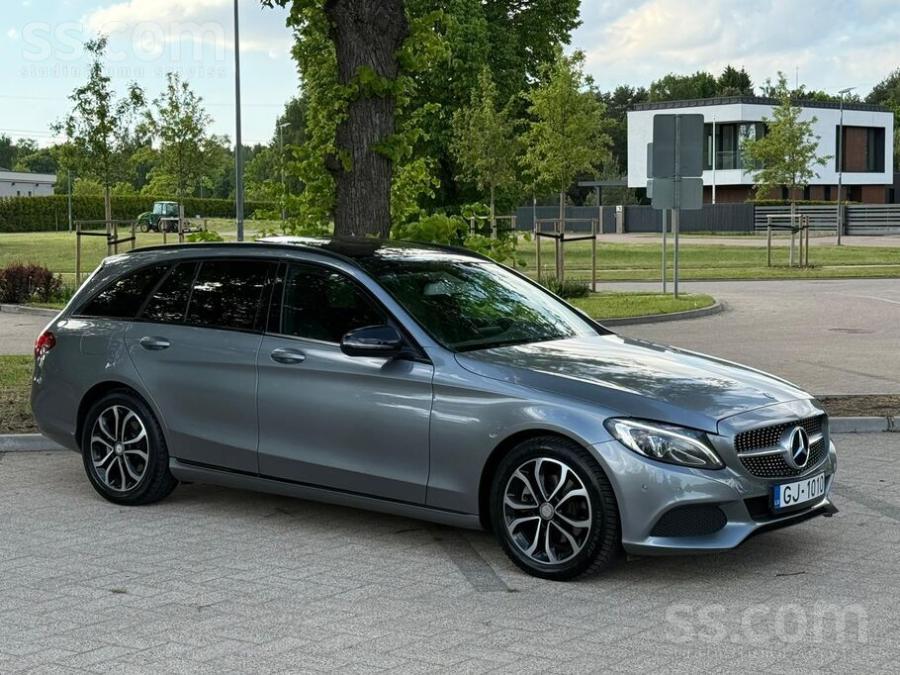 Pelēks Mercedes-Benz c-220 2015 Rīga, ar dzinēja tilpumu 2.20 L un nobraukumu 276 tūkst. km par 8990 €, foto 4 vietnē AUTOMOTO.COM.LV
