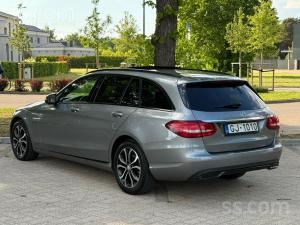 Pelēks Mercedes-Benz c-220 2015 Rīga, ar dzinēja tilpumu 2.20 L un nobraukumu 276 tūkst. km par 8990 €, foto 9 vietnē AUTOMOTO.COM.LV