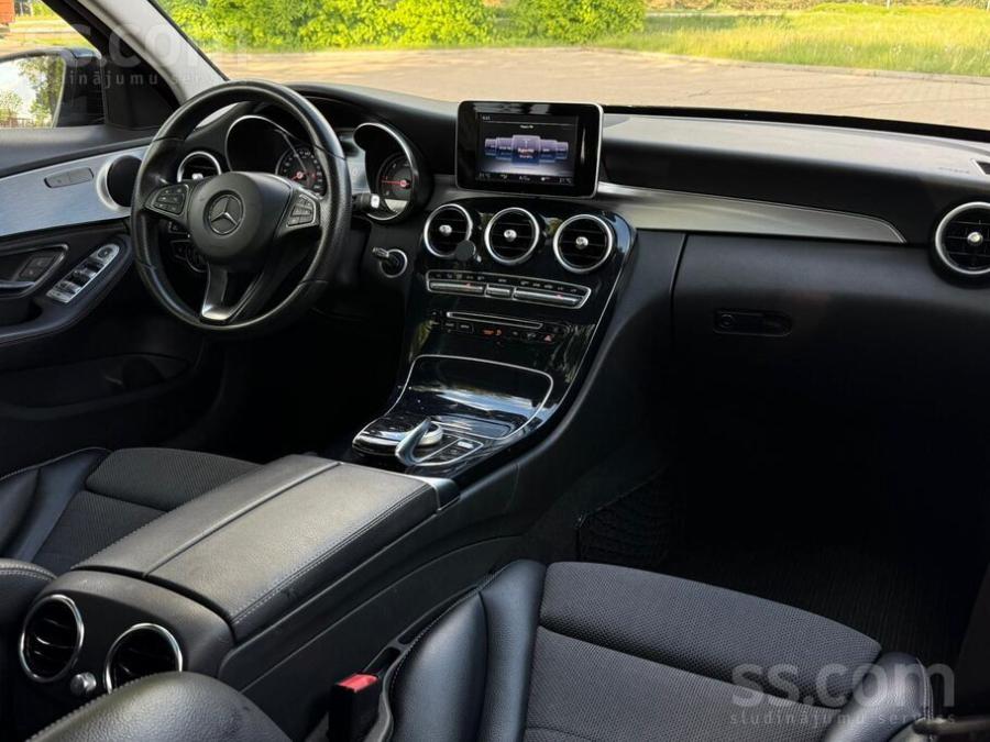Pelēks Mercedes-Benz c-220 2015 Rīga, ar dzinēja tilpumu 2.20 L un nobraukumu 276 tūkst. km par 8990 €, foto 15 vietnē AUTOMOTO.COM.LV