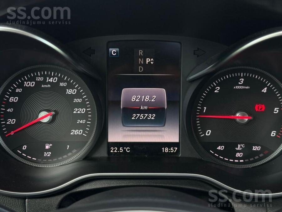 Pelēks Mercedes-Benz c-220 2015 Rīga, ar dzinēja tilpumu 2.20 L un nobraukumu 276 tūkst. km par 8990 €, foto 21 vietnē AUTOMOTO.COM.LV