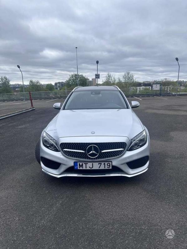 Grey Mercedes-Benz c-220 2015 in Vilnius, with an engine capacity of 2.14 L and mileage of 185 thousand km for 12500 €, photo 2 on AUTOMOTO.COM.LV