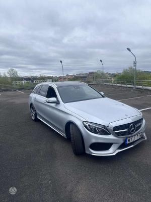 Pelēks Mercedes-Benz c-220 2015 Viļņa, ar dzinēja tilpumu 2.14 L un nobraukumu 185 tūkst. km par 12500 €, foto 4 vietnē AUTOMOTO.COM.LV
