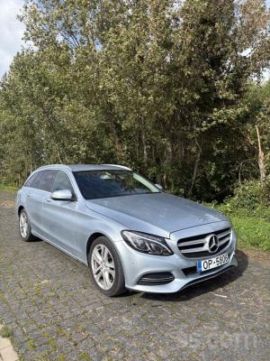 Grey Mercedes-Benz c-220 2015 in Riga, with an engine capacity of 2.20 L and mileage of 288 thousand km for 11200 €, photo 3 on AUTOMOTO.COM.LV