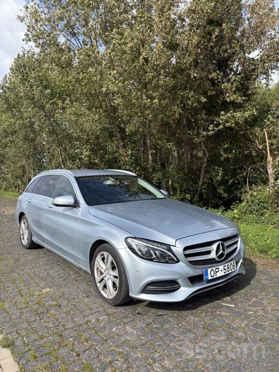 Grey Mercedes-Benz c-220 2015 in Riga, with an engine capacity of 2.20 L and mileage of 288 thousand km for 11200 €, photo 3 on AUTOMOTO.COM.LV