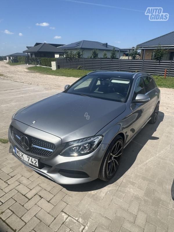 Grey Mercedes-Benz c-220 2015 in Kaunas, with an engine capacity of 2.10 L and mileage of 336 thousand km for 10500 €, photo 1 on AUTOMOTO.COM.LV