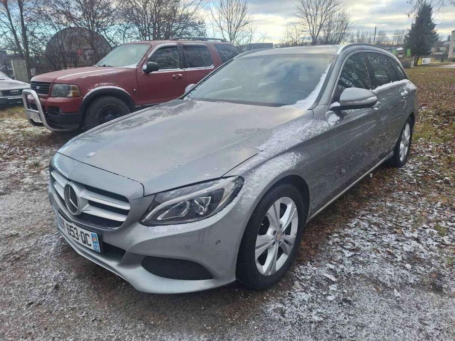Grey Mercedes-Benz c-220 2016 in Kelme, with an engine capacity of 2.20 L and mileage of 295 thousand km for 5950 €, photo 3 on AUTOMOTO.COM.LV