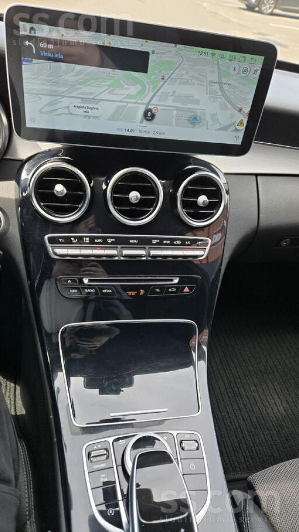 Grey Mercedes-Benz c-220 2016 in Riga, with an engine capacity of 2.20 L and mileage of 259 thousand km for 12500 €, photo 8 on AUTOMOTO.COM.LV