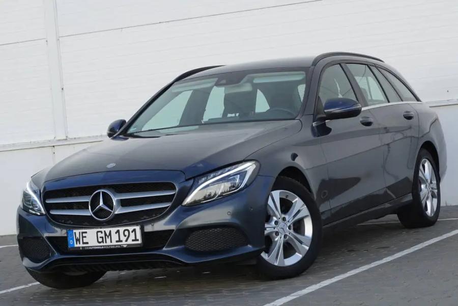 Pelēks Mercedes-Benz c-220 2016 Rīga, ar dzinēja tilpumu 2.20 L un nobraukumu 273 tūkst. km par 9900 €, foto 5 vietnē AUTOMOTO.COM.LV