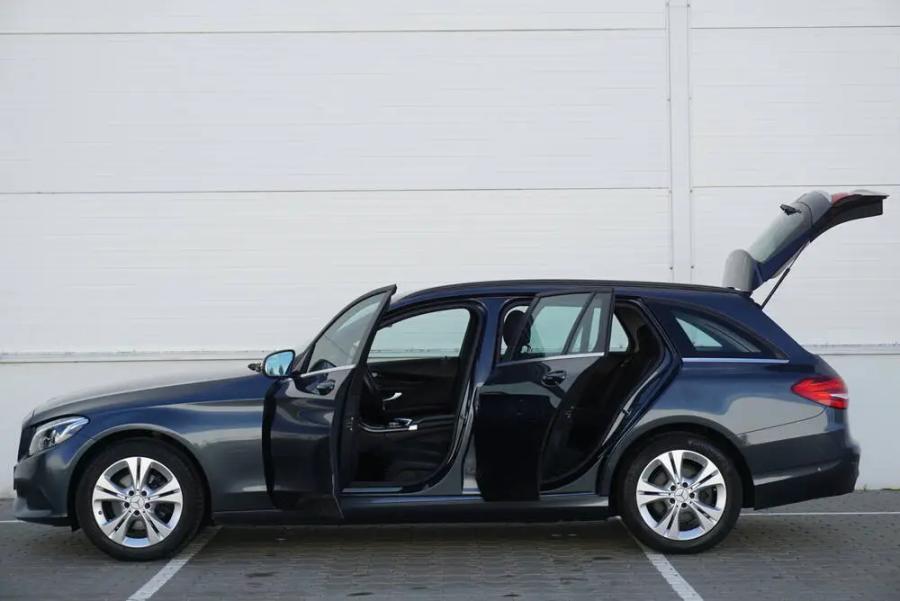 Pelēks Mercedes-Benz c-220 2016 Rīga, ar dzinēja tilpumu 2.20 L un nobraukumu 273 tūkst. km par 9900 €, foto 8 vietnē AUTOMOTO.COM.LV
