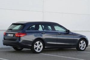 Pelēks Mercedes-Benz c-220 2016 Rīga, ar dzinēja tilpumu 2.20 L un nobraukumu 273 tūkst. km par 9900 €, foto 13 vietnē AUTOMOTO.COM.LV