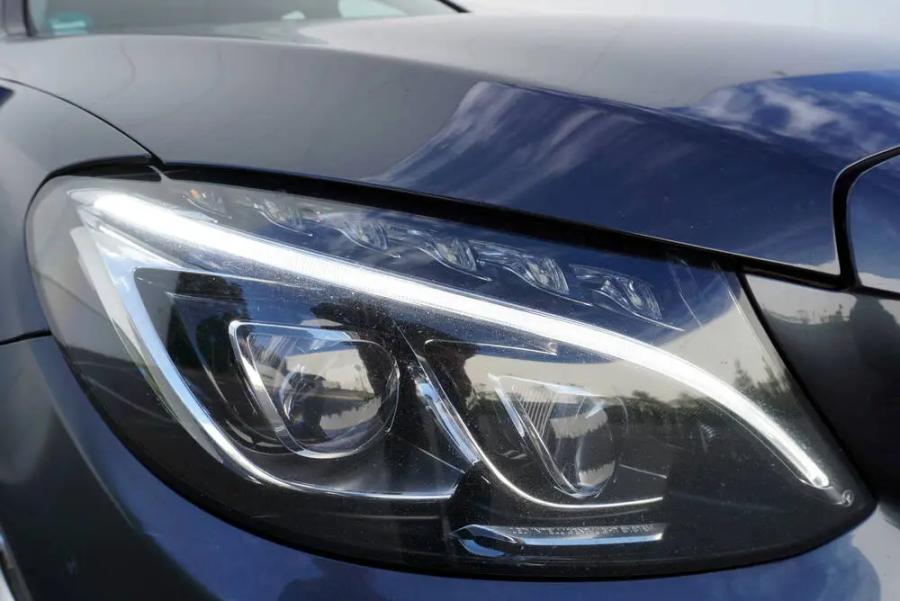 Pelēks Mercedes-Benz c-220 2016 Rīga, ar dzinēja tilpumu 2.20 L un nobraukumu 273 tūkst. km par 9900 €, foto 17 vietnē AUTOMOTO.COM.LV