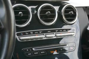 Pelēks Mercedes-Benz c-220 2016 Rīga, ar dzinēja tilpumu 2.20 L un nobraukumu 273 tūkst. km par 9900 €, foto 31 vietnē AUTOMOTO.COM.LV