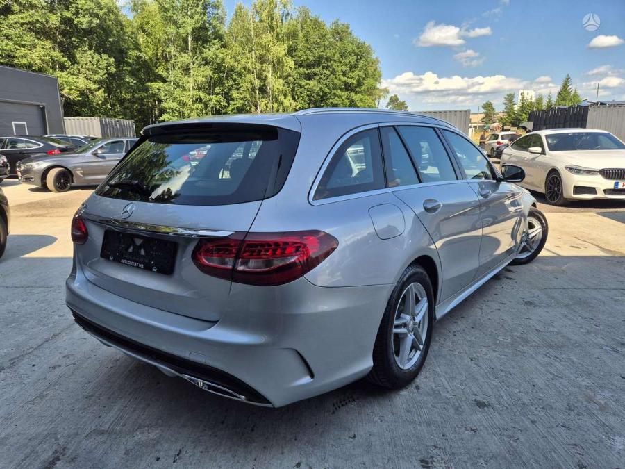 Pelēks Mercedes-Benz c-220 2016 Utena, ar dzinēja tilpumu 2.14 L un nobraukumu 263 tūkst. km par 8990 €, foto 3 vietnē AUTOMOTO.COM.LV