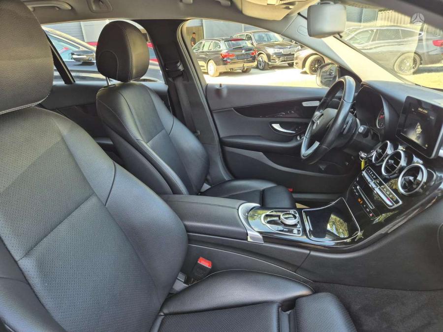 Pelēks Mercedes-Benz c-220 2016 Utena, ar dzinēja tilpumu 2.14 L un nobraukumu 263 tūkst. km par 8990 €, foto 15 vietnē AUTOMOTO.COM.LV