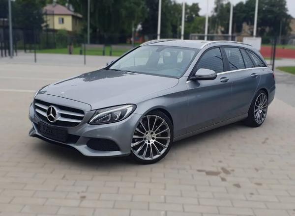 Серый Мерседес Ц 220 2016 в Елгава, объемом двигателя 2.20 л и пробегом 300 тыс. км за 8950 €, фото 4 на AUTOMOTO.COM.LV