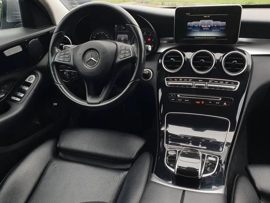 Pelēks Mercedes-Benz c-220 2016 Jelgava, ar dzinēja tilpumu 2.20 L un nobraukumu 300 tūkst. km par 8950 €, foto 16 vietnē AUTOMOTO.COM.LV