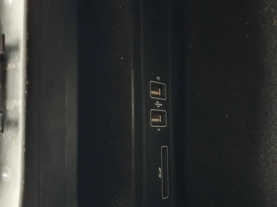 Pelēks Mercedes-Benz c-220 2016 Jelgava, ar dzinēja tilpumu 2.20 L un nobraukumu 300 tūkst. km par 8950 €, foto 20 vietnē AUTOMOTO.COM.LV