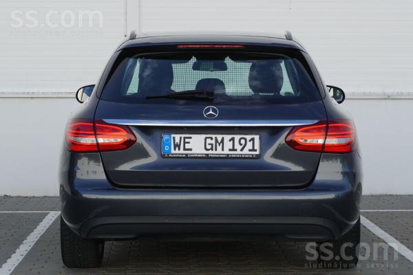 Grey Mercedes-Benz c-220 2016 in Riga, with an engine capacity of 2.20 L and mileage of 273 thousand km for 9900 €, photo 10 on AUTOMOTO.COM.LV