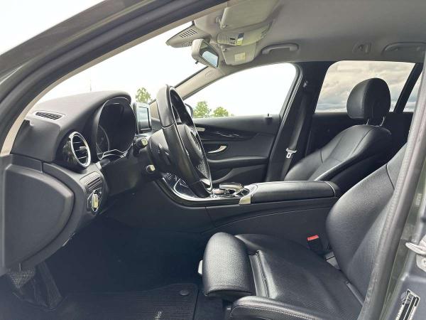 Grey Mercedes-Benz c-220 2016 in Siauliai, with an engine capacity of 2.14 L and mileage of 277 thousand km for 11500 €, photo 7 on AUTOMOTO.COM.LV