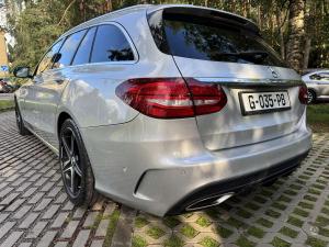 Grey Mercedes-Benz c-220 2016 in Vilnius, with an engine capacity of 2.14 L and mileage of 300 thousand km for 10300 €, photo 8 on AUTOMOTO.COM.LV