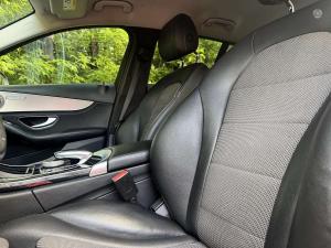 Pelēks Mercedes-Benz c-220 2016 Viļņa, ar dzinēja tilpumu 2.14 L un nobraukumu 300 tūkst. km par 10300 €, foto 13 vietnē AUTOMOTO.COM.LV
