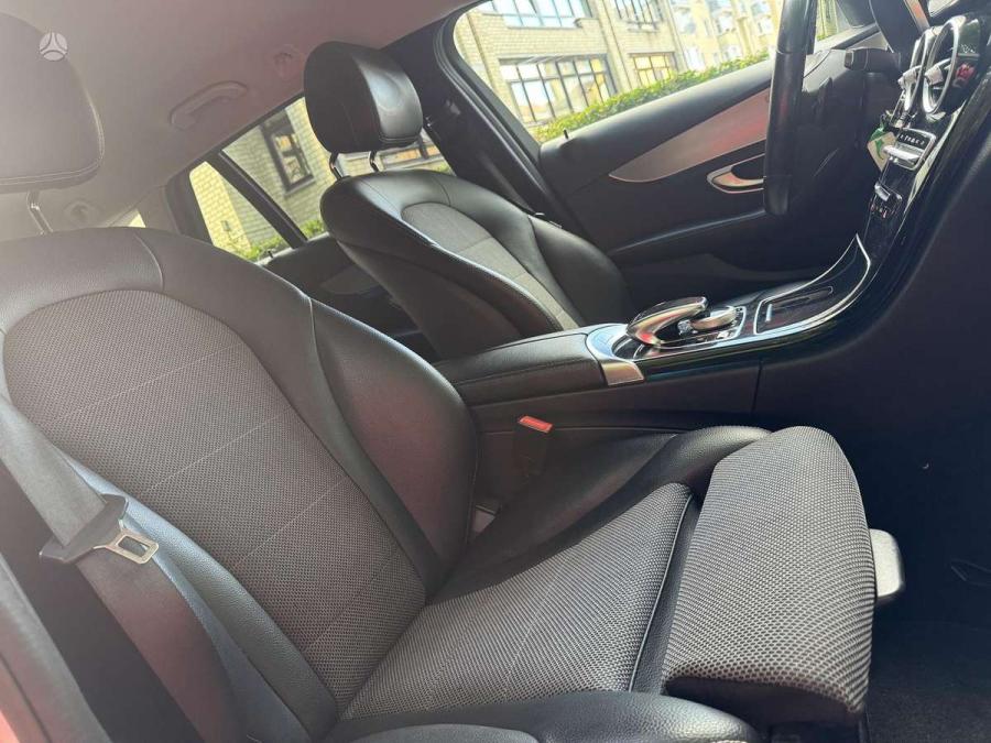 Pelēks Mercedes-Benz c-220 2016 Viļņa, ar dzinēja tilpumu 2.14 L un nobraukumu 300 tūkst. km par 10300 €, foto 15 vietnē AUTOMOTO.COM.LV