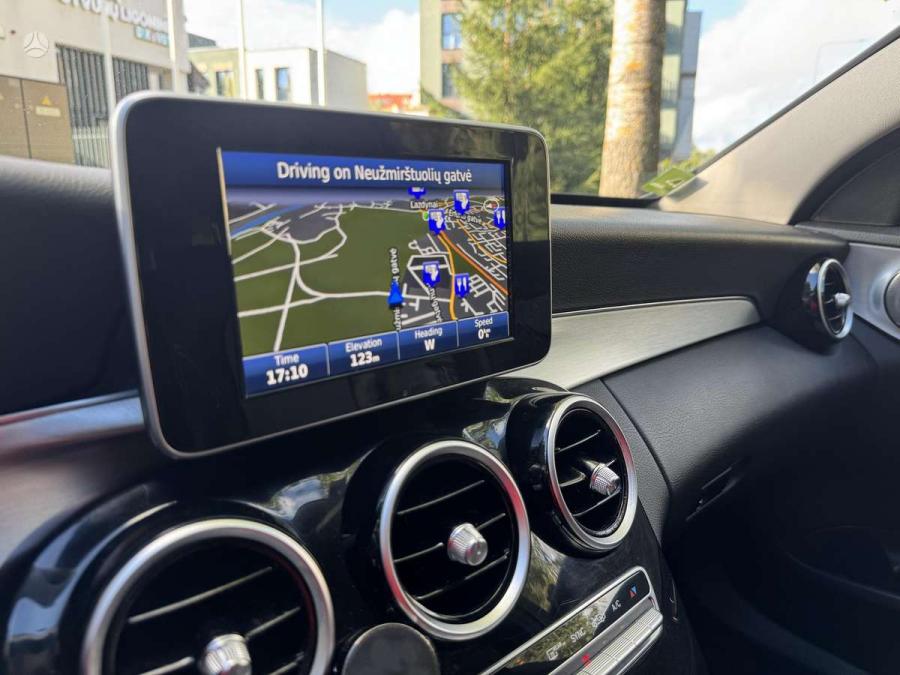 Pelēks Mercedes-Benz c-220 2016 Viļņa, ar dzinēja tilpumu 2.14 L un nobraukumu 300 tūkst. km par 10300 €, foto 18 vietnē AUTOMOTO.COM.LV