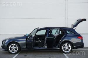 Pelēks Mercedes-Benz c-220 2016 Rīga, ar dzinēja tilpumu 2.20 L un nobraukumu 273 tūkst. km par 9900 €, foto 8 vietnē AUTOMOTO.COM.LV