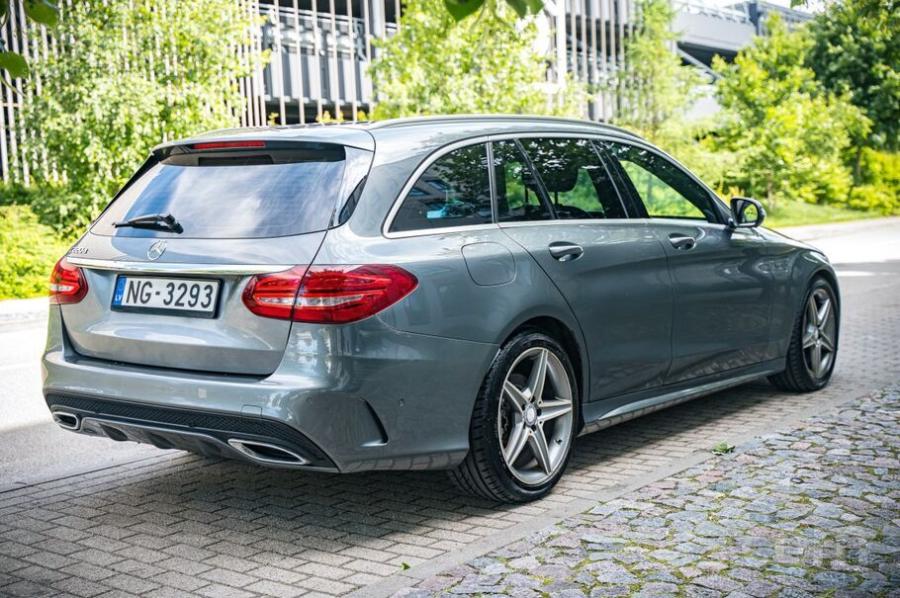 Grey Mercedes-Benz c-220 2017 in Riga, with an engine capacity of 2.20 L and mileage of 0 thousand km for 13990 €, photo 4 on AUTOMOTO.COM.LV