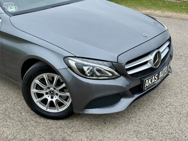 Grey Mercedes-Benz c-220 2017 in Vilkaviskis, with an engine capacity of 2.10 L and mileage of 267 thousand km for 12200 €, photo 8 on AUTOMOTO.COM.LV