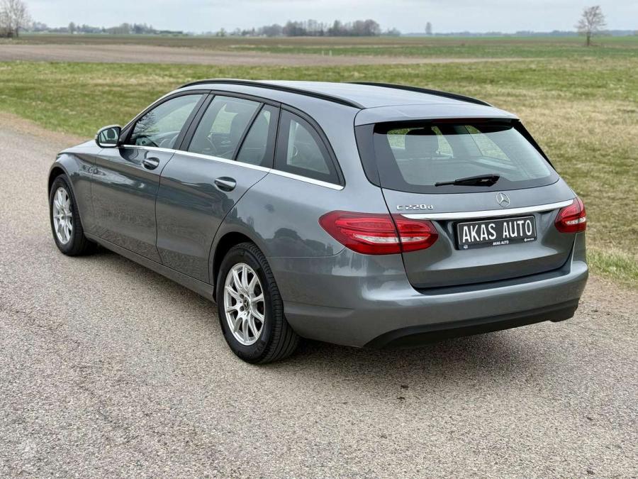 Pelēks Mercedes-Benz c-220 2017 Šauļi, ar dzinēja tilpumu 2.14 L un nobraukumu 267 tūkst. km par 10900 €, foto 5 vietnē AUTOMOTO.COM.LV