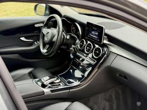 Pelēks Mercedes-Benz c-220 2017 Šauļi, ar dzinēja tilpumu 2.14 L un nobraukumu 267 tūkst. km par 10900 €, foto 19 vietnē AUTOMOTO.COM.LV