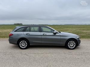 Pelēks Mercedes-Benz c-220 2017 Vilkaviškis, ar dzinēja tilpumu 2.10 L un nobraukumu 267 tūkst. km par 10900 €, foto 7 vietnē AUTOMOTO.COM.LV