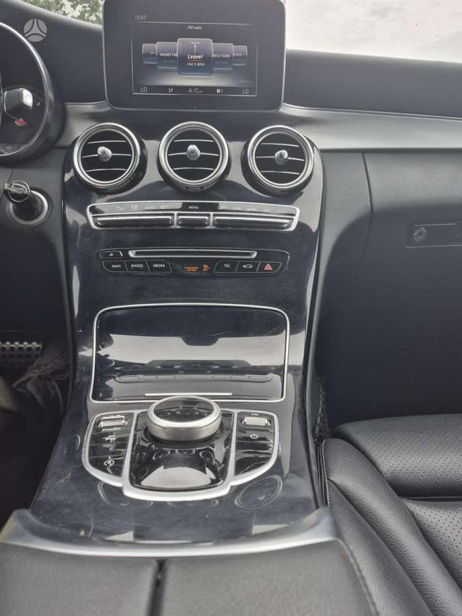 Grey Mercedes-Benz c-220 2017 in Kaunas, with an engine capacity of 2.14 L and mileage of 231 thousand km for 8900 €, photo 16 on AUTOMOTO.COM.LV
