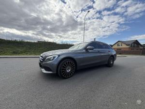 Серый Мерседес Ц 220 2017 в Каунас, объемом двигателя 2.20 л и пробегом 285 тыс. км за 10500 €, фото  на AUTOMOTO.COM.LV