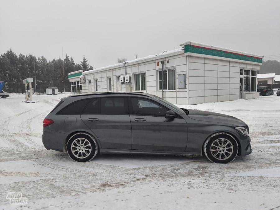 Grey Mercedes-Benz c-220 2018 in Jurbarkas, with an engine capacity of 2.10 L and mileage of 230 thousand km for 14000 €, photo 5 on AUTOMOTO.COM.LV