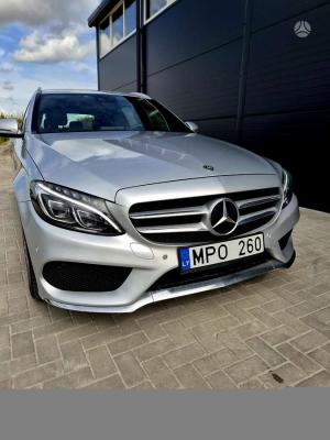 Grey Mercedes-Benz c-220 2018 in Kaunas, with an engine capacity of 2.14 L and mileage of 345 thousand km for 12600 €, photo 4 on AUTOMOTO.COM.LV