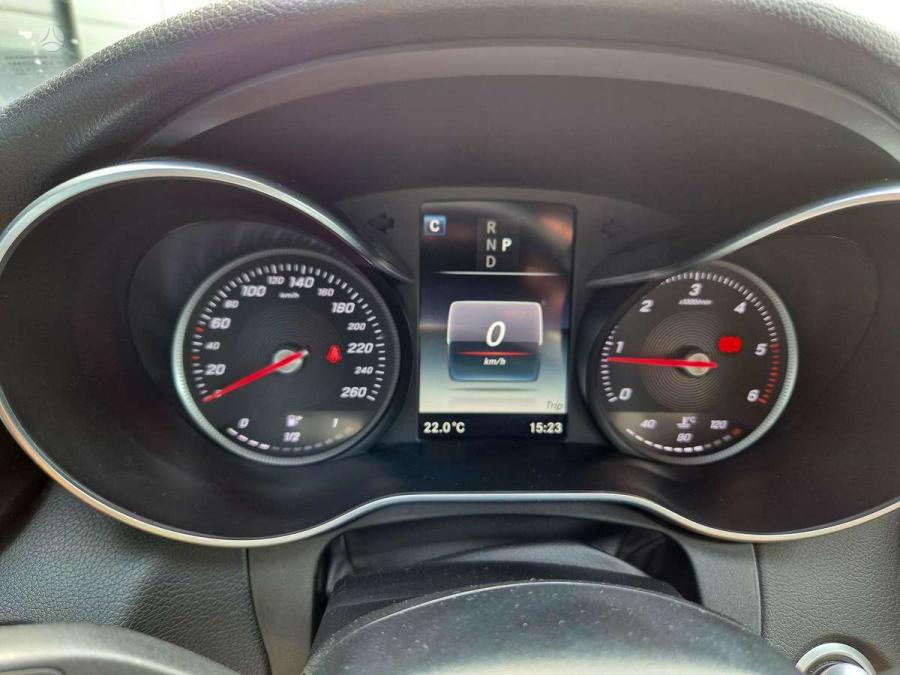 Grey Mercedes-Benz c-220 2018 in Kaunas, with an engine capacity of 2.14 L and mileage of 345 thousand km for 12600 €, photo 30 on AUTOMOTO.COM.LV