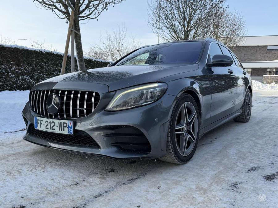 Grey Mercedes-Benz c-220 2019 in Vilnius, with an engine capacity of 2.14 L and mileage of 209 thousand km for 15700 €, photo 1 on AUTOMOTO.COM.LV