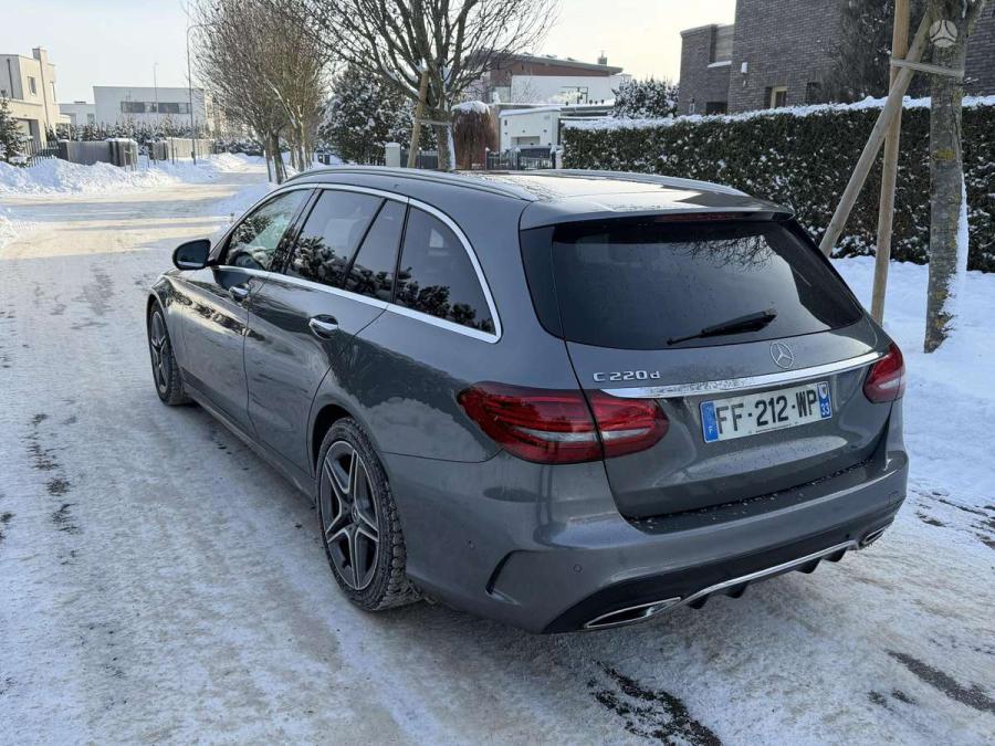 Grey Mercedes-Benz c-220 2019 in Vilnius, with an engine capacity of 2.14 L and mileage of 209 thousand km for 15700 €, photo 10 on AUTOMOTO.COM.LV